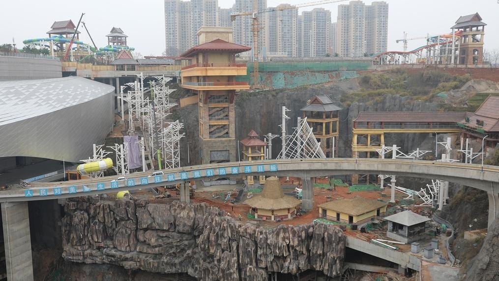 Impossible Builds | Ice World | WTTW