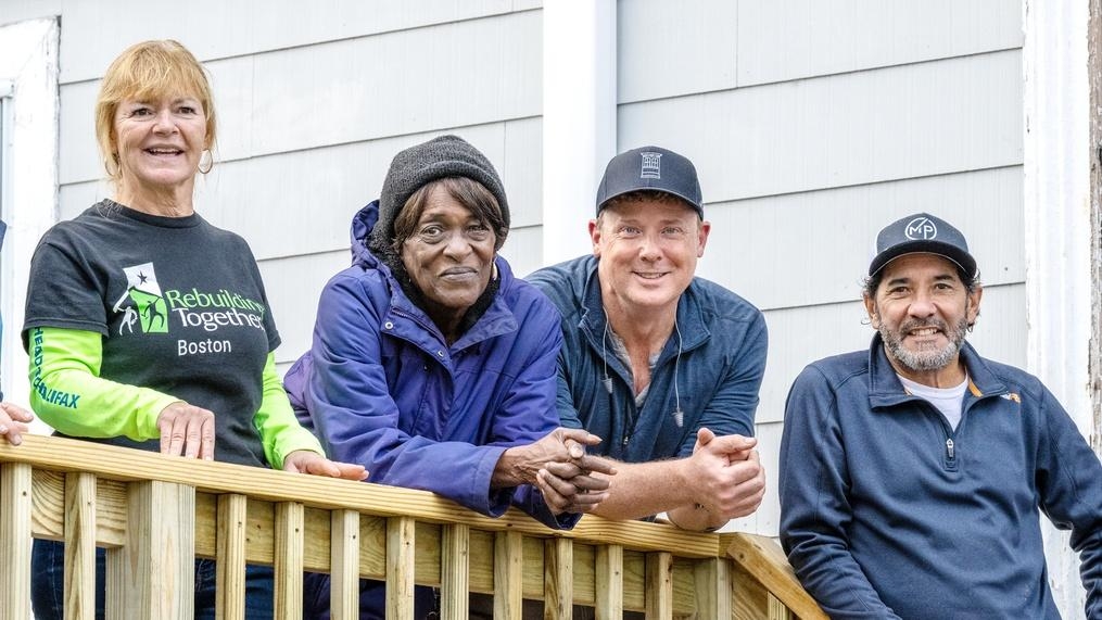 Ask This Old House | Neighbors Helping Neighbors | WTTW