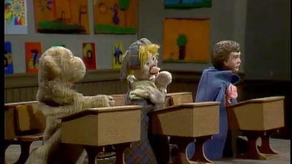 Mister Rogers' Neighborhood | Graham Cracker Factory | WTTW